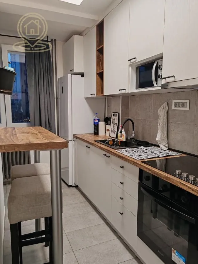 Izdavanje, dvosoban stan, 46m², Sajmište, Novi Sad