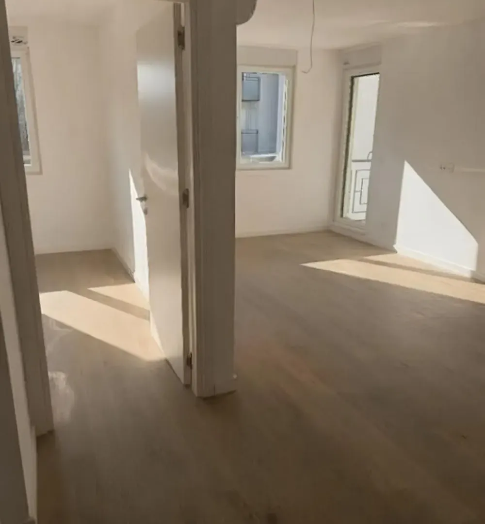 Prodaja, trosoban stan, 57m², Zemun Centar, Zemun Sve Podlokacije