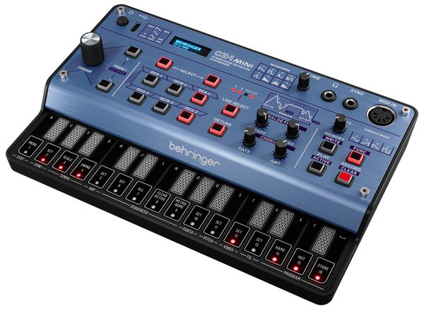 Behringer CZ-1 Mini analogni synth