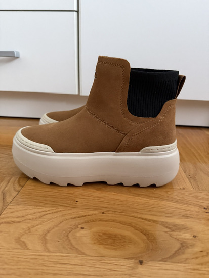 Ugg nove original cizmice za devojcice