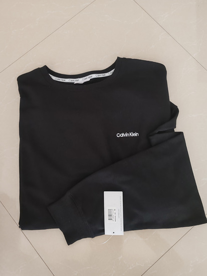 Calvin Klein duks XL/2XL novo original  2.800,00