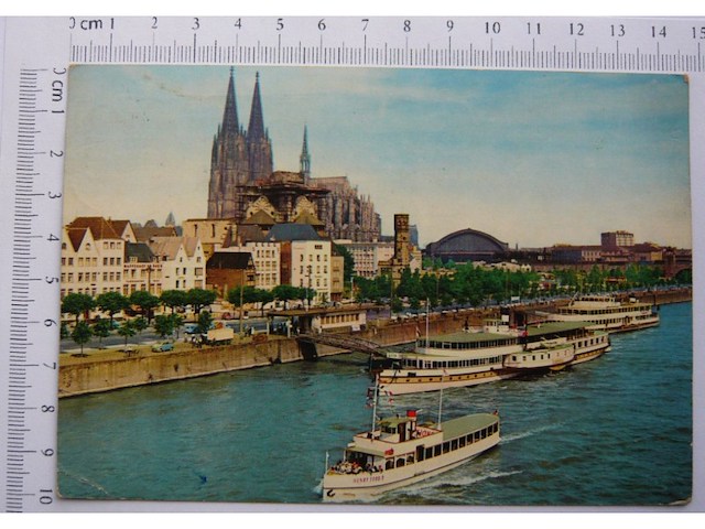 Köln am Rhein, Rheinufer mit Dom, Keln, Nemačka