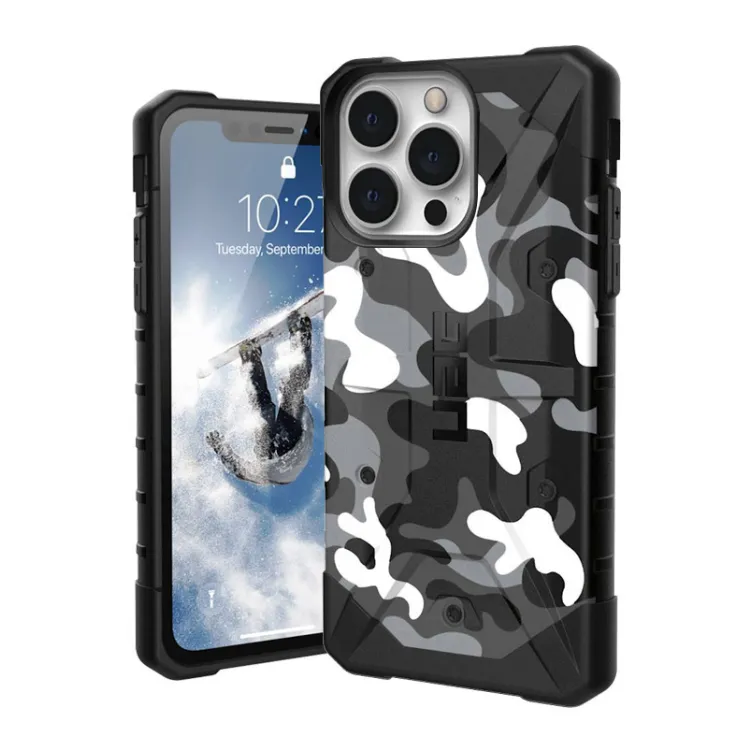 Maska UAG Pathfinder Camo za iPhone 13 Pro crno bela