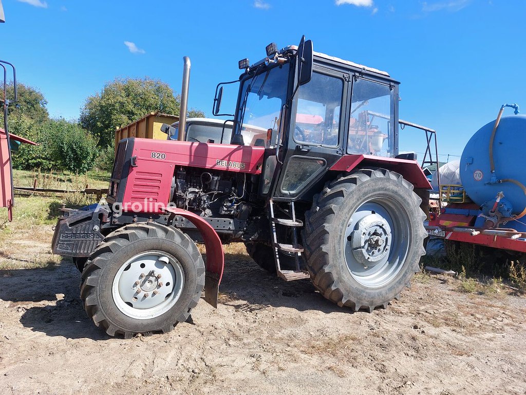 MTZ Belarus 820 traktor točkaš