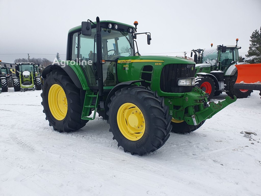 John Deere 6930 traktor točkaš