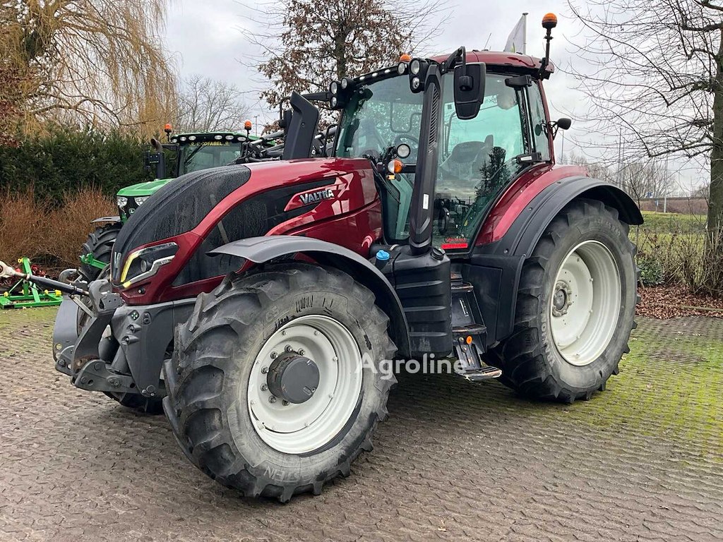 Prodaje se Valtra T214S traktor točkaš na aukciji