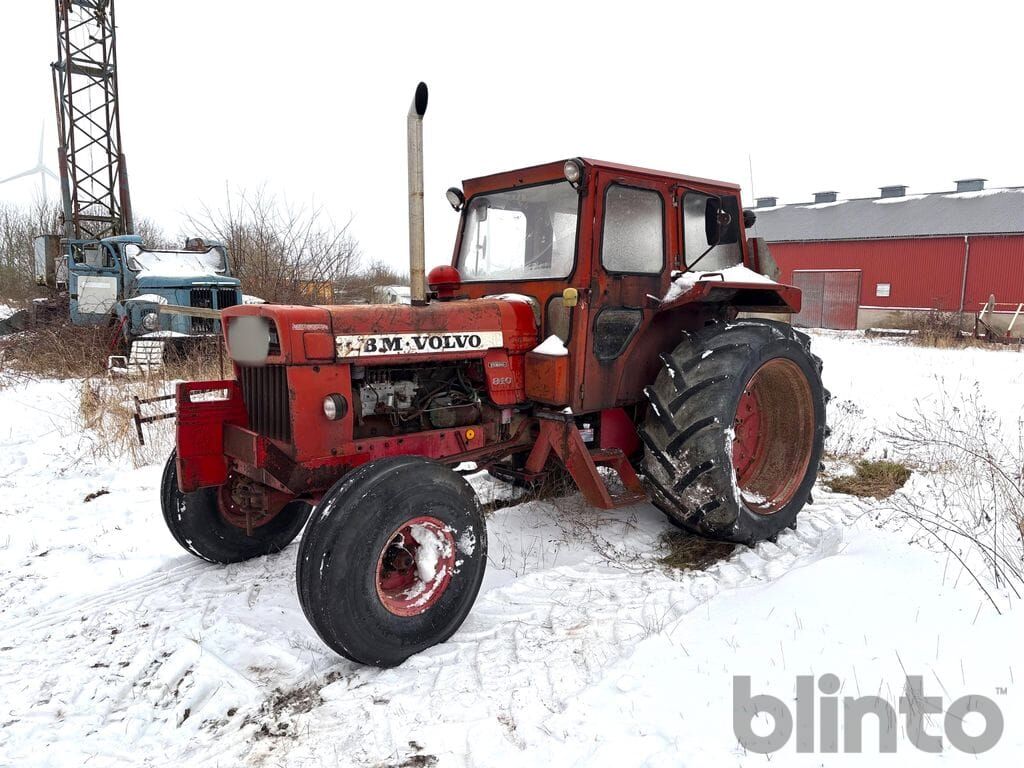 Prodaje se Volvo T 810 A traktor točkaš na aukciji