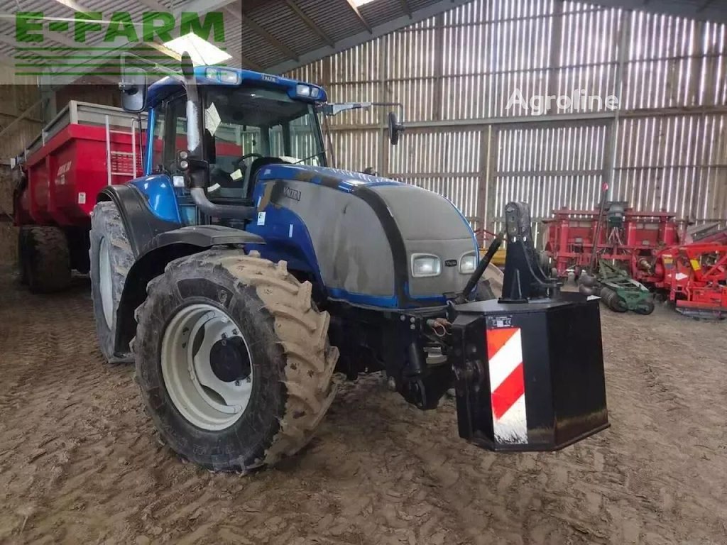 Valtra t 140 traktor točkaš
