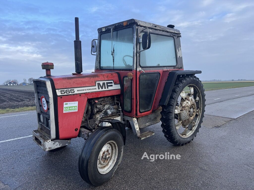 Massey Ferguson 565 traktor točkaš