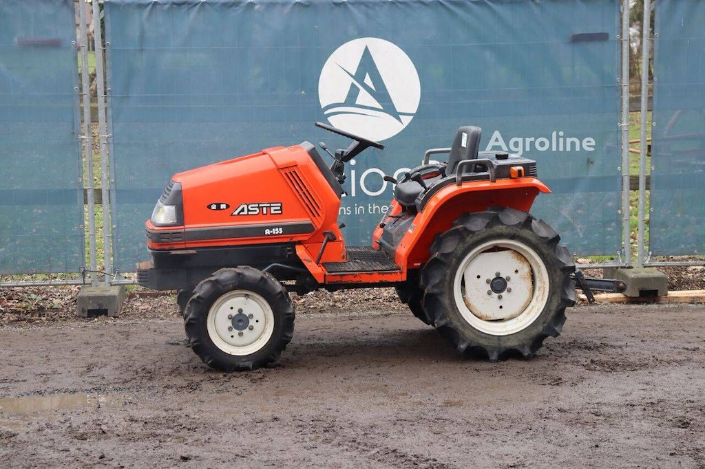 Prodaje se Kubota A-155 traktor točkaš na aukciji