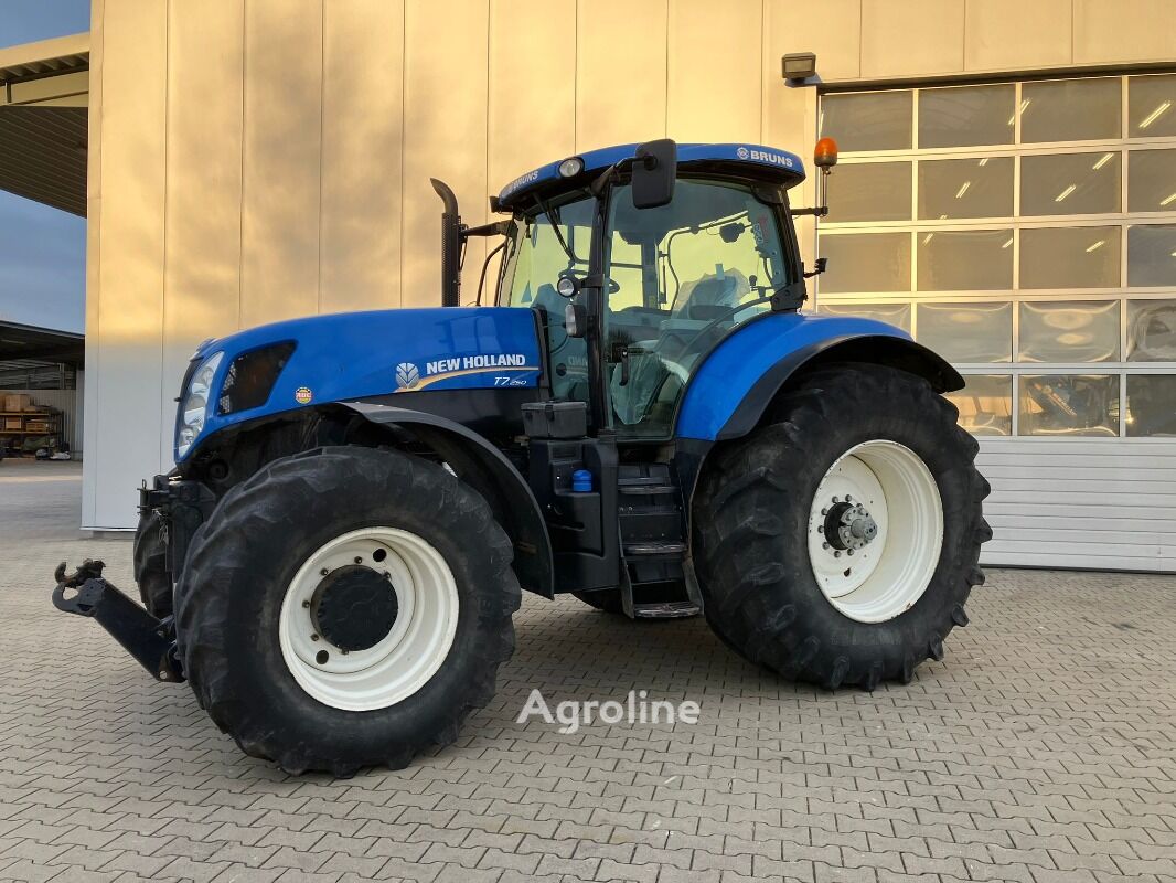 New Holland T7.250 POWERCOMMAND traktor točkaš
