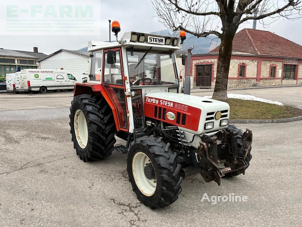 Steyr 8065 a t traktor točkaš