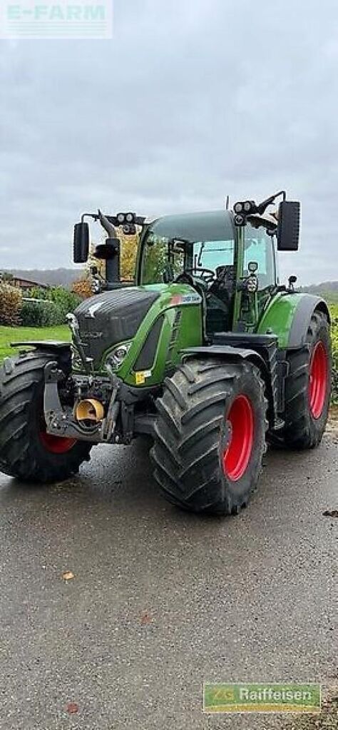 Fendt 724 vario traktor točkaš