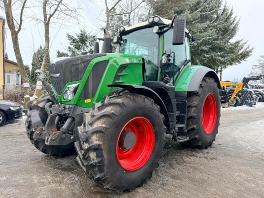 Fendt 828 VARIO PROFI PLUS traktor točkaš