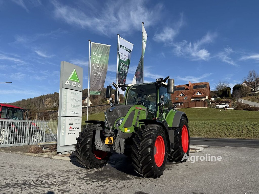 Fendt 516 Vario traktor točkaš