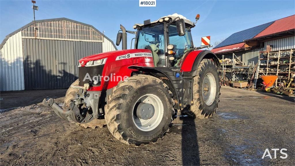 Massey Ferguson 8740S agricultural tractor (2019) traktor točkaš