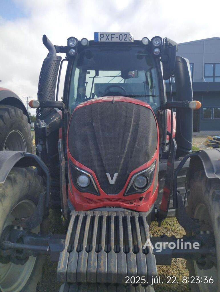 Valtra N154 traktor točkaš