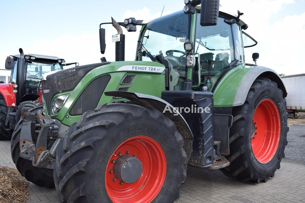 Fendt 724 Vario TMS SCR ProfiPlus traktor točkaš