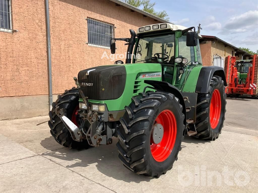 Prodaje se Fendt 924 traktor točkaš na aukciji