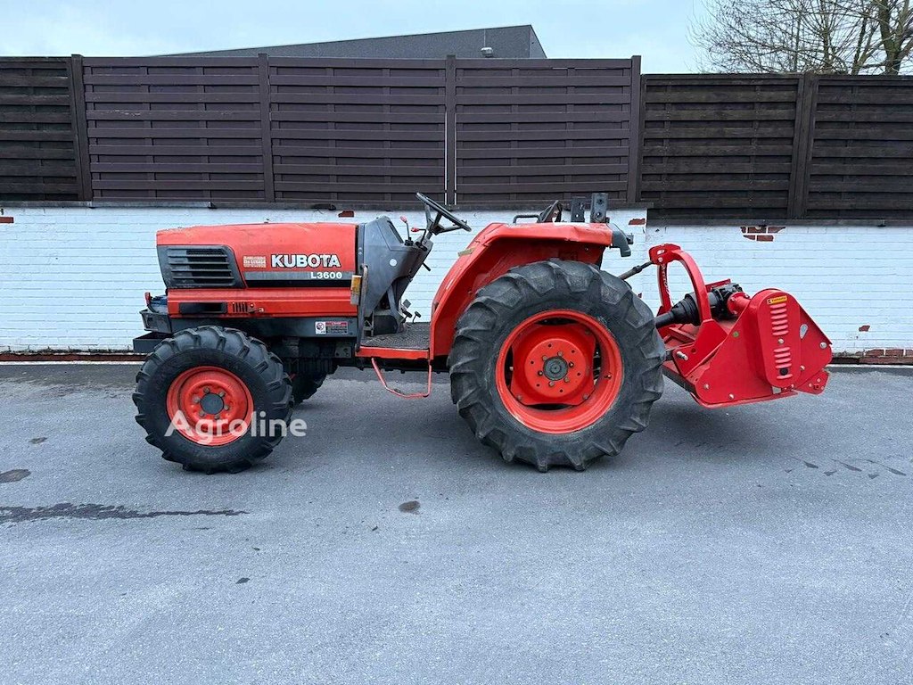 Prodaje se Kubota L3600 mini traktor na aukciji