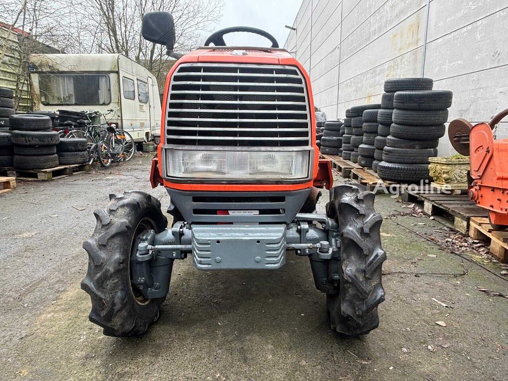 Prodaje se Kubota Aste 15 4X4 mini traktor na aukciji