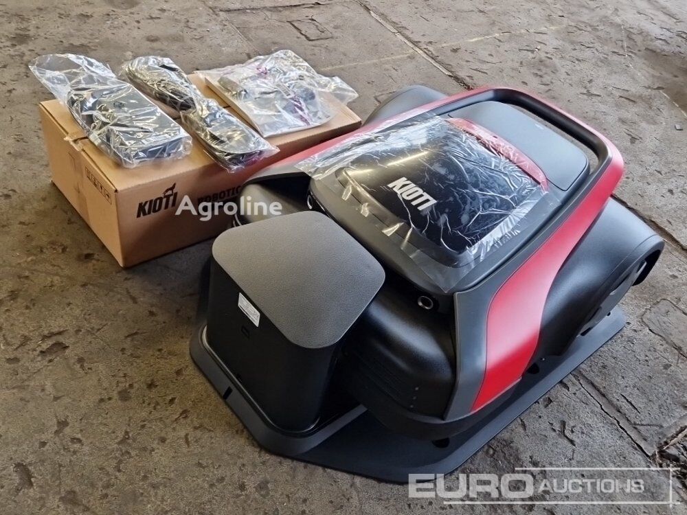 Prodaje se Kioti L321HR Robot Lawnmower traktor kosilica na aukciji