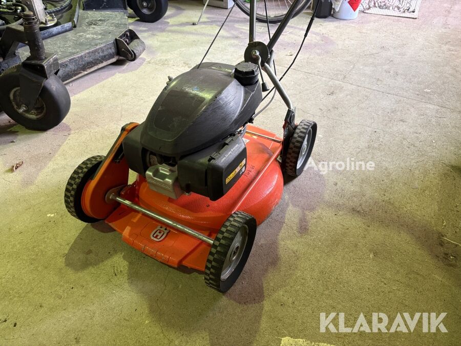 Prodaje se Husqvarna Klippo LB 448S traktor kosilica na aukciji