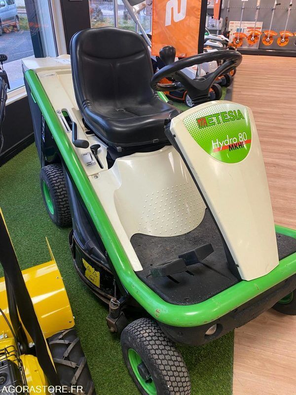 Prodaje se Etesia Hydro 80 traktor kosilica na aukciji