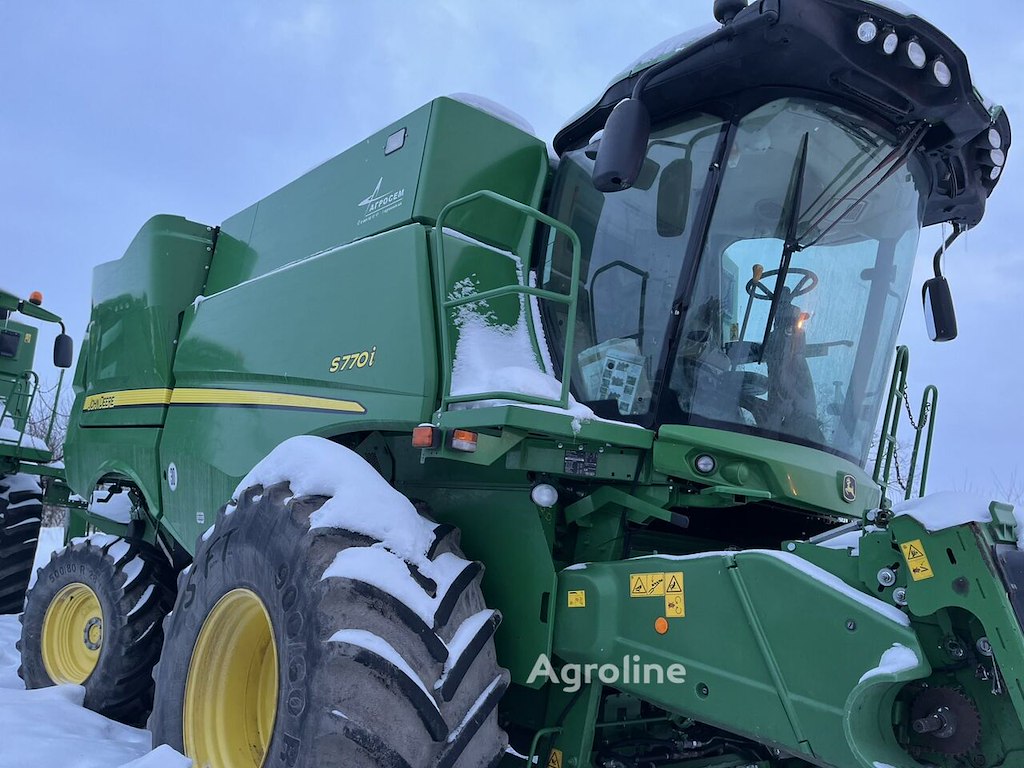 John Deere S770 kombajn za žito