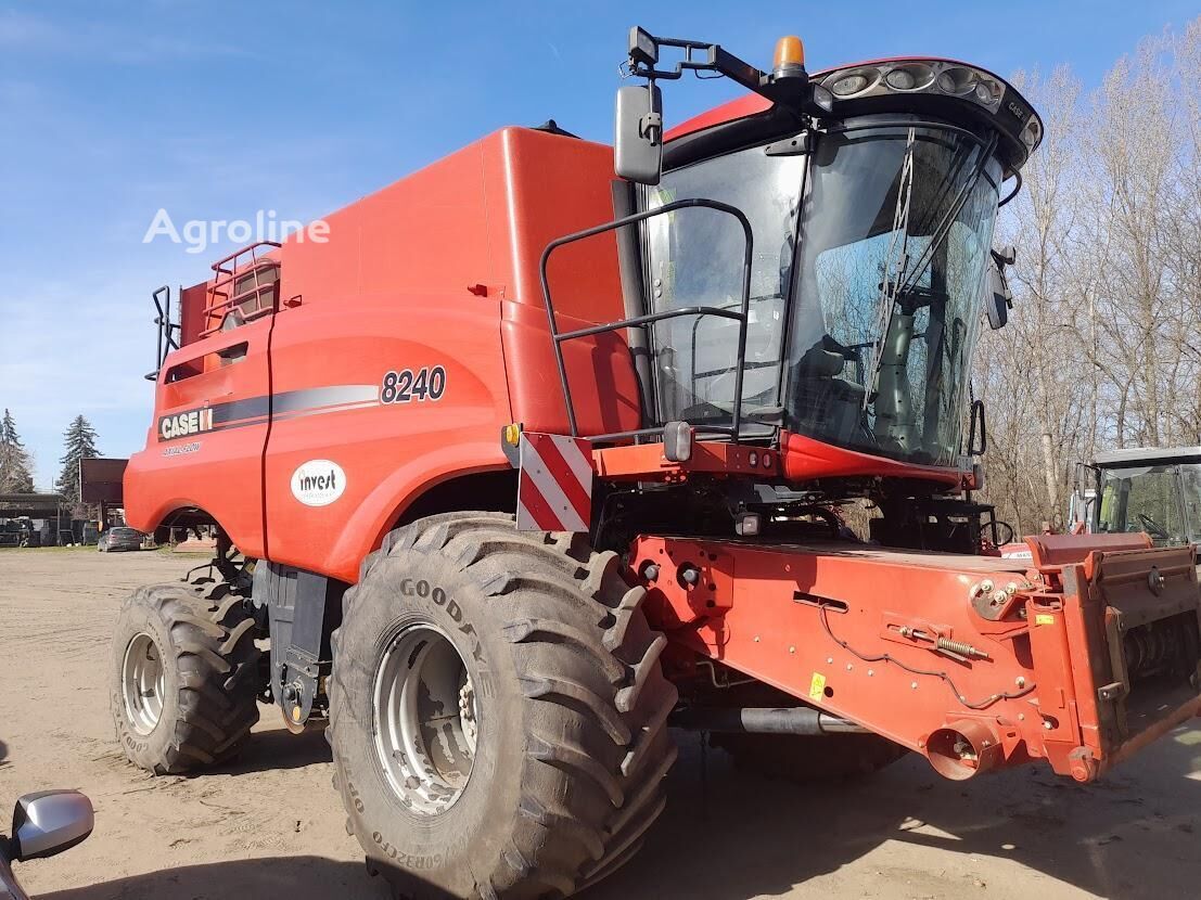 Case IH AF 8240 kombajn za žito