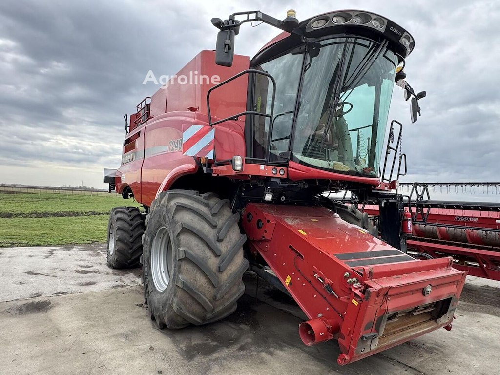 Case IH Axial-Flow 7240 kombajn za žito