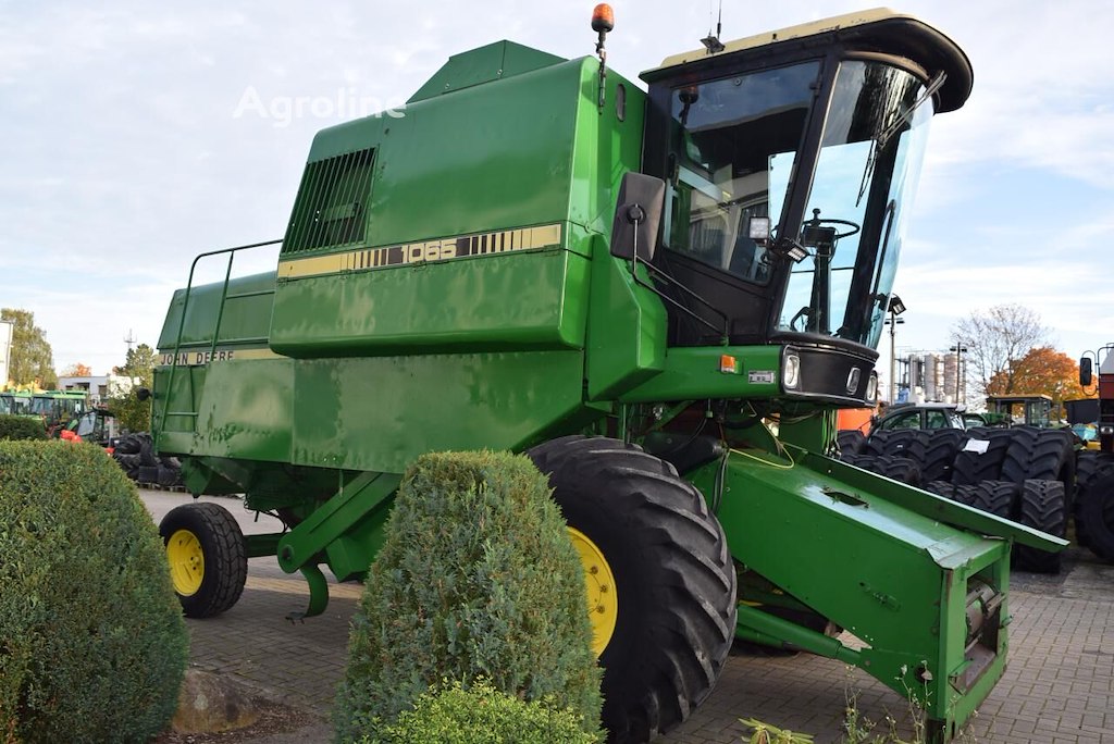 John Deere 1065 kombajn za žito