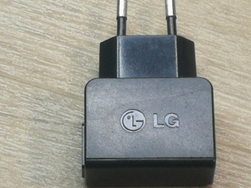 LG USB punjac 5V
