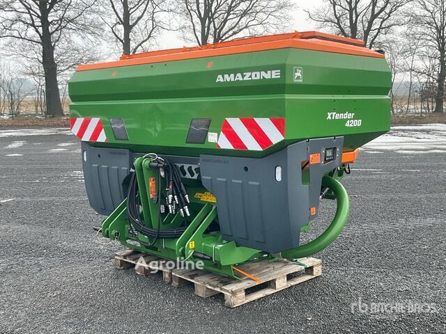 Prodaje se Amazone XTender 4200 nošeni rasipač na aukciji