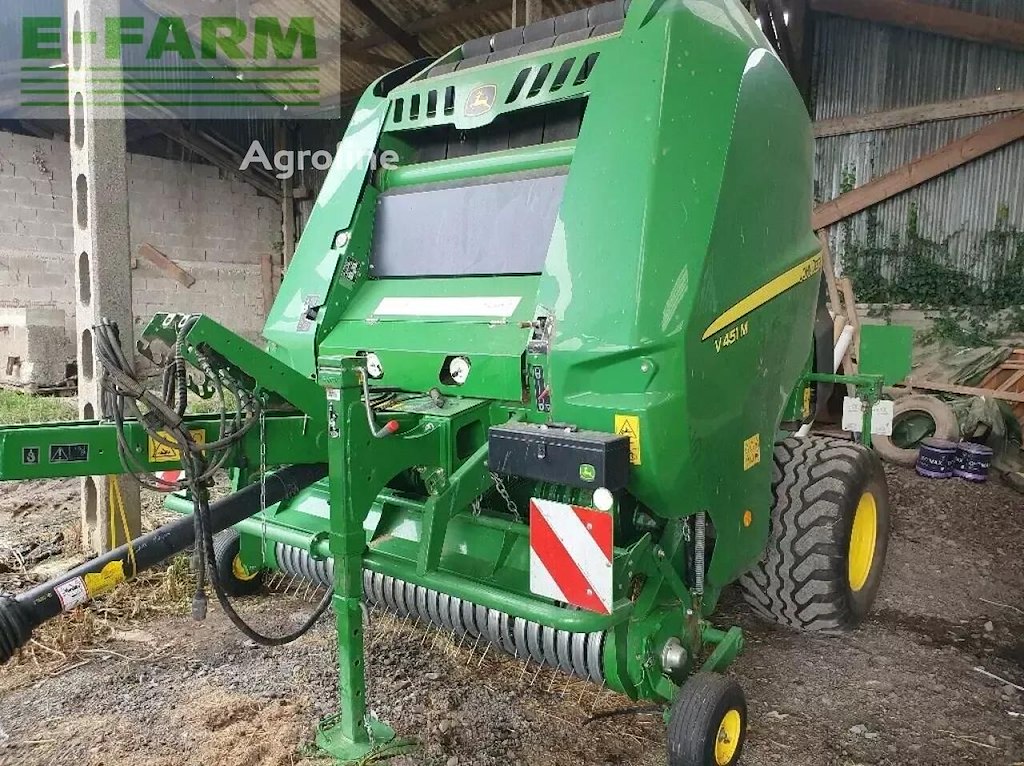 John Deere v451m balirka za četvrtaste bale
