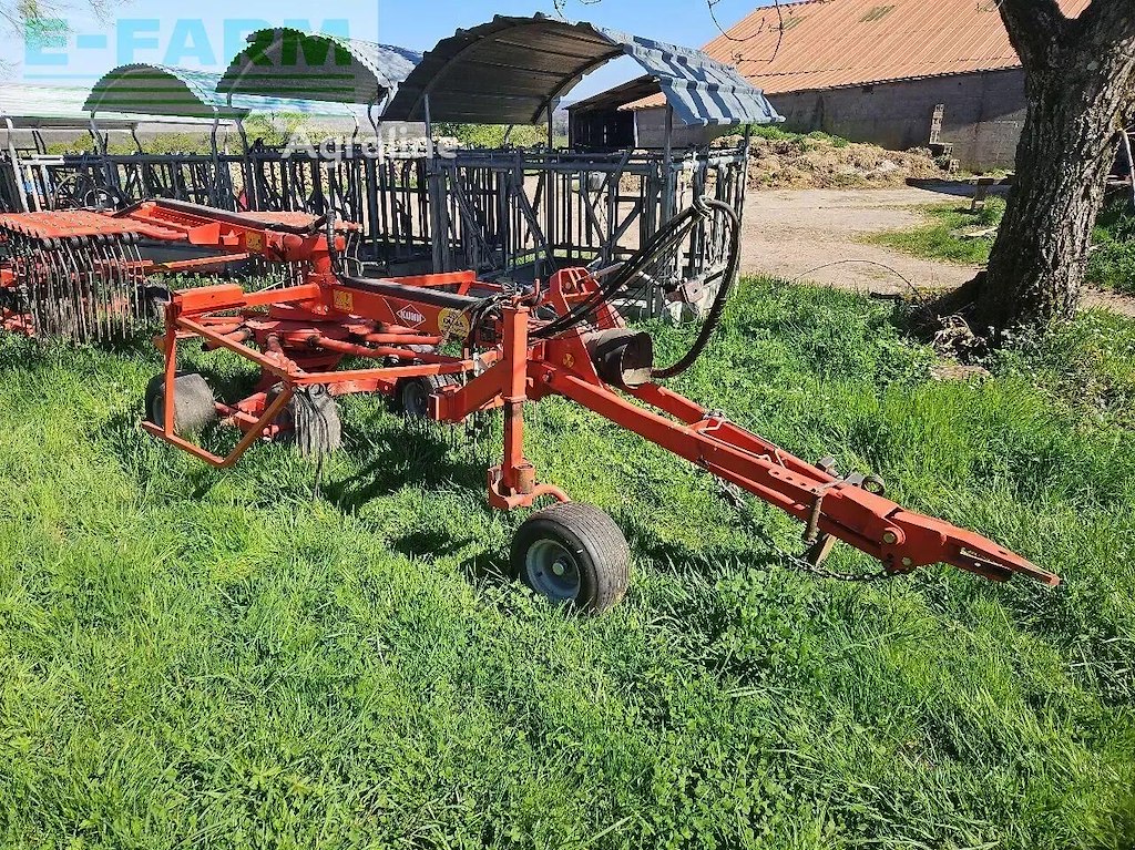 Kuhn ga6632 masterdrive trakasti formirač otkosa