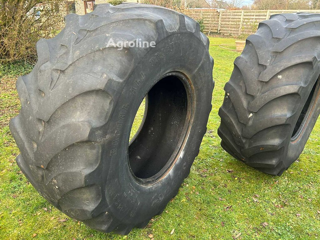Prodaje se Firestone 600/65r28 Band (2x) gumu za traktore na aukciji