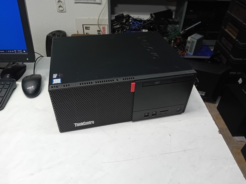lenovo i5 7400,3000mhz,8gb ddr4,120gb ssd ispravan