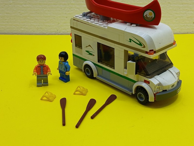 LEGO - LEGO CITY 60057 Camper Van