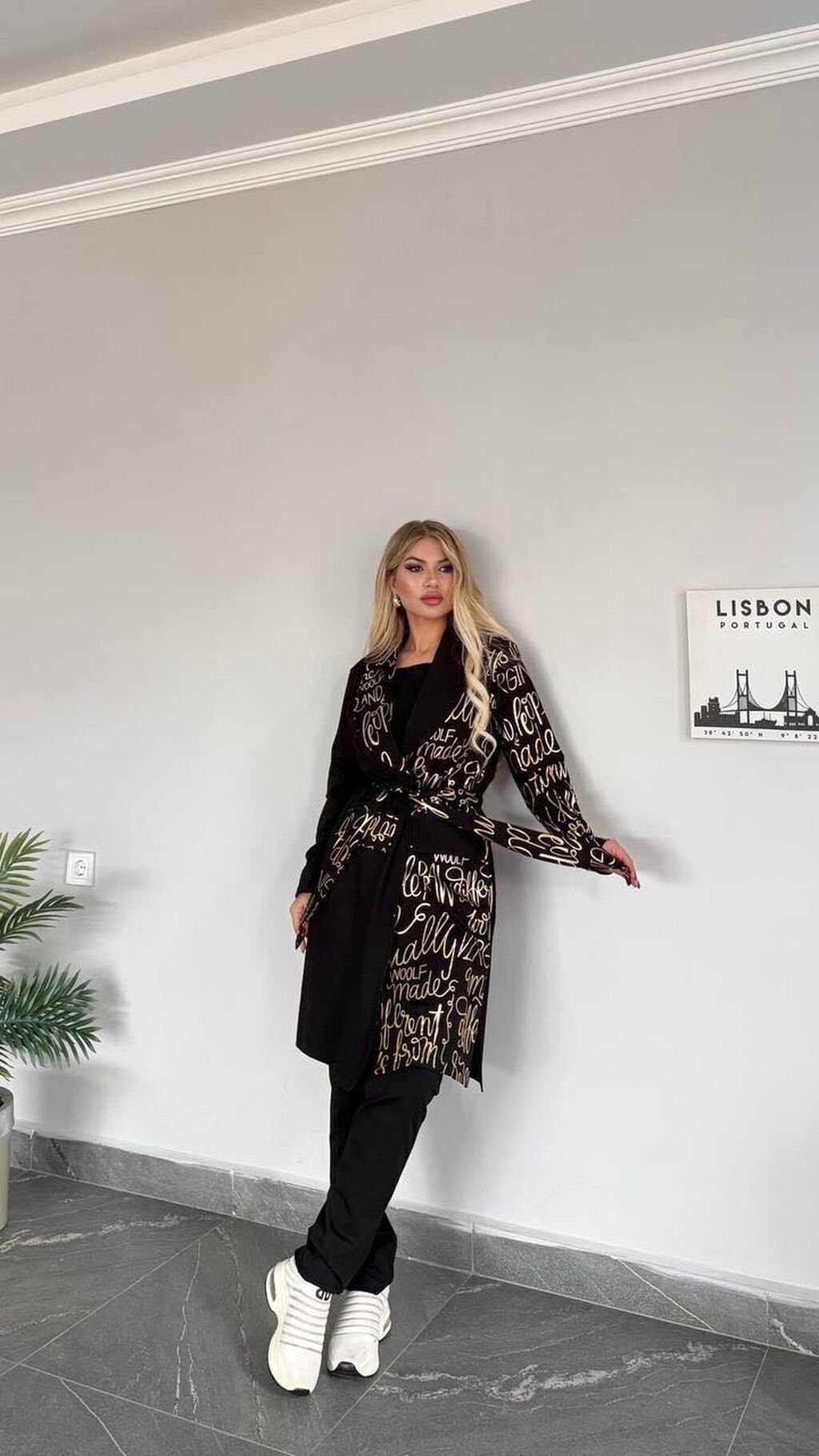 Elegantni ženski trodelni komplet – dugi sako/kimono sa pojasom majica