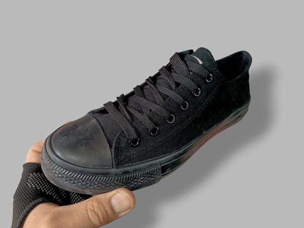 Chuck Taylor All Star / Black Full Made in Vietnam (41-46) Cena: 3300