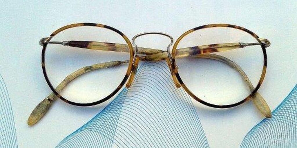 Vintage HORNBRILLE dioptrijski ram. Predivne vintage \" Hornbrille\""