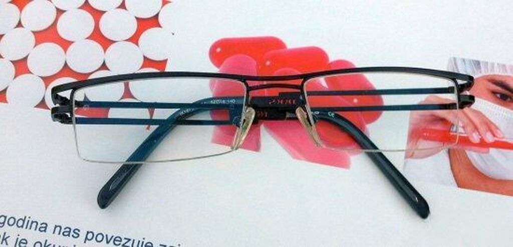 Made in France. U izvrsnom stanju. Kompaktne i čvrste. IKKS je