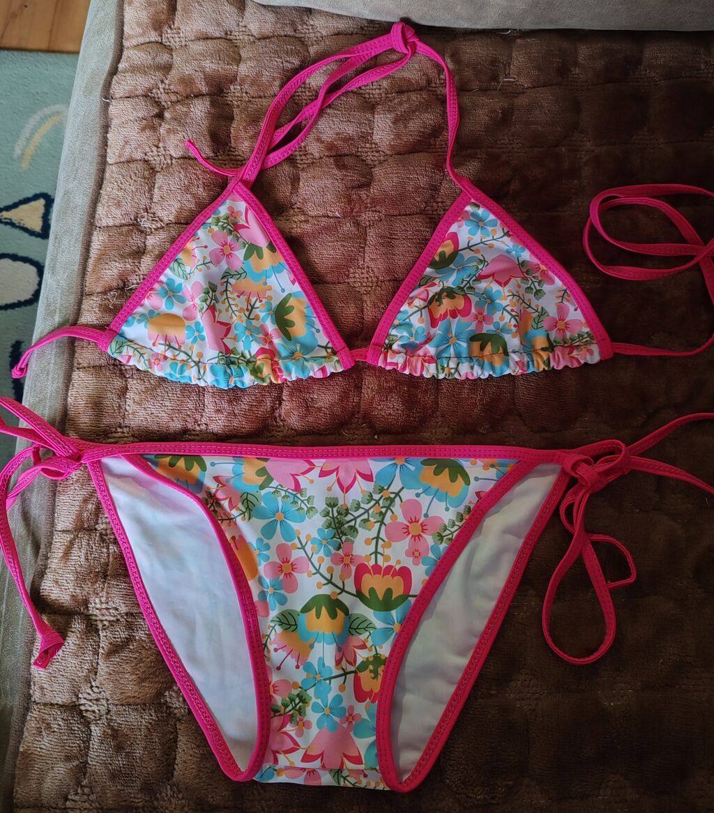 Dvodijelni ženski dečiji bikini set – šareni cvetni print - Gornji