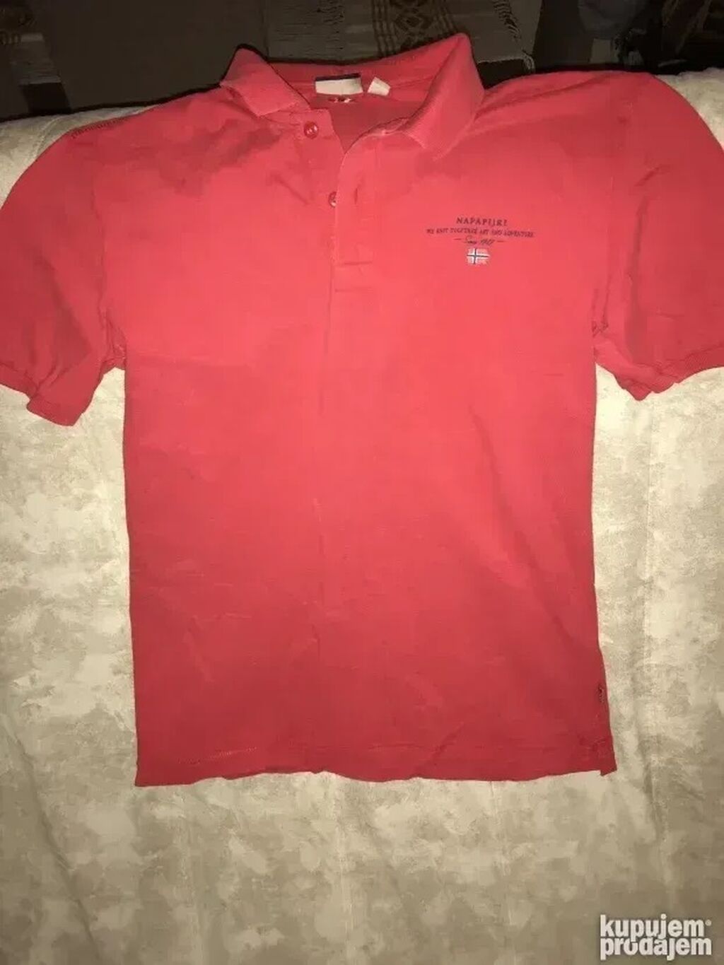 Original NAPAPIJRI majica M 100% cotton Ramena 46cm, duzina 70cm