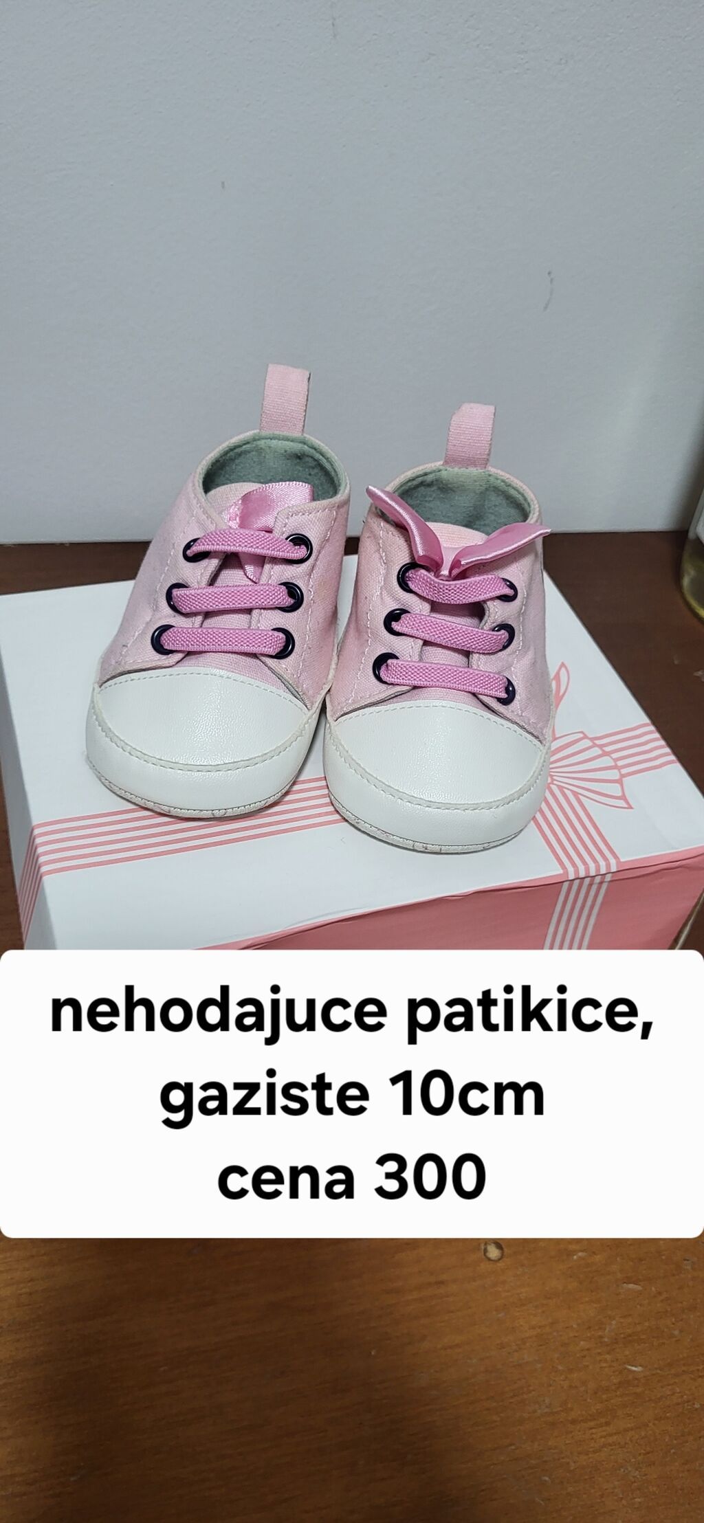 Nehodajuće patikice za bebe + nehodajuće zepiće - Patikice: roze