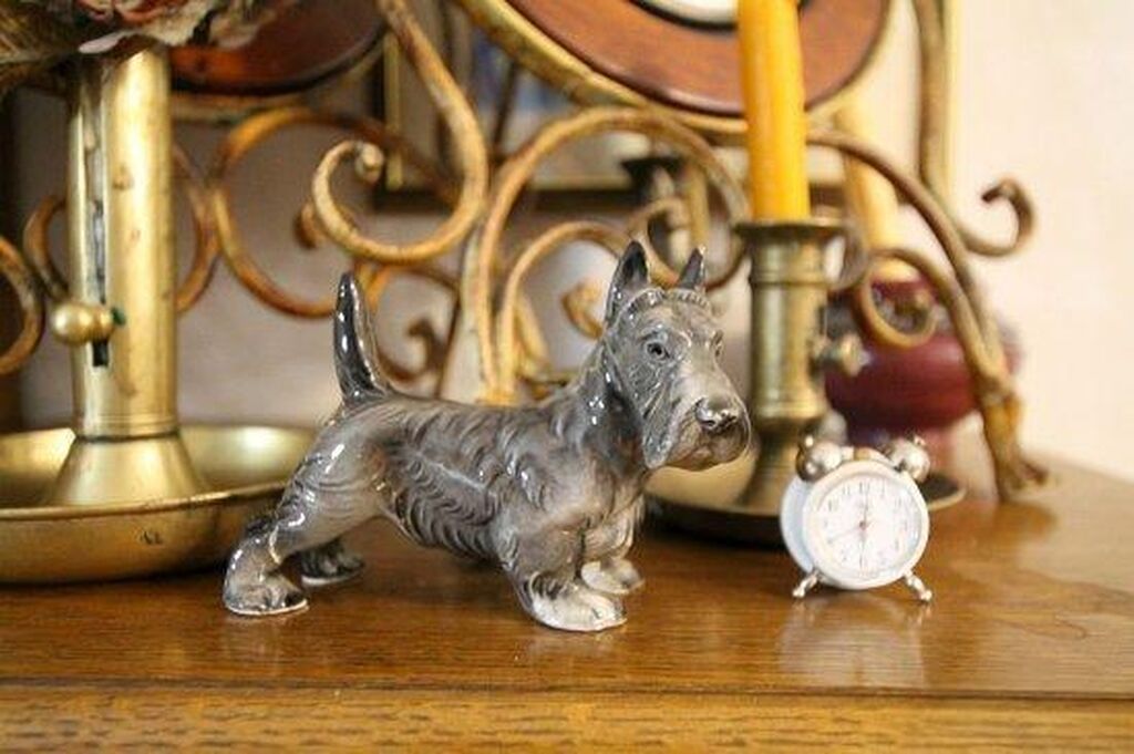 VINTAGE SCOTTIE DOG keramička figura FOREIGN. Potpisana figura