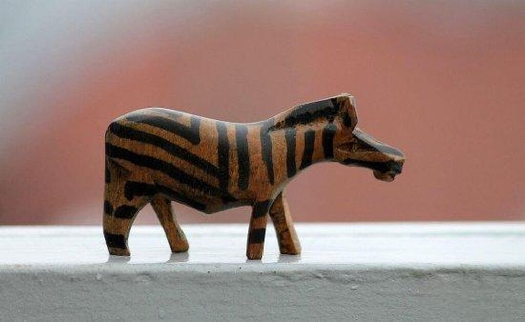 Ručno bojena vintage drvena figurina ZEBRA. ZEBRA. Starinska, ručno
