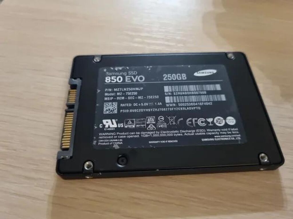 SSD Disk Samsung 850 EVO 250GB SATA III. Ispravan, zdrav 100%