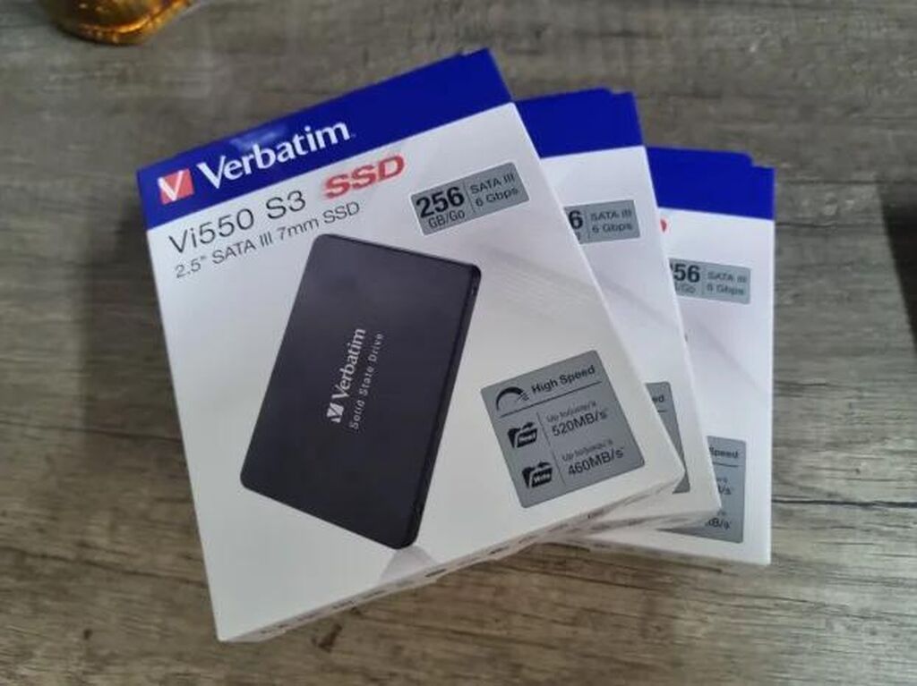 Verbatim SSD 2.5 256 GB Vi550 S3. Novo, nekorisceno